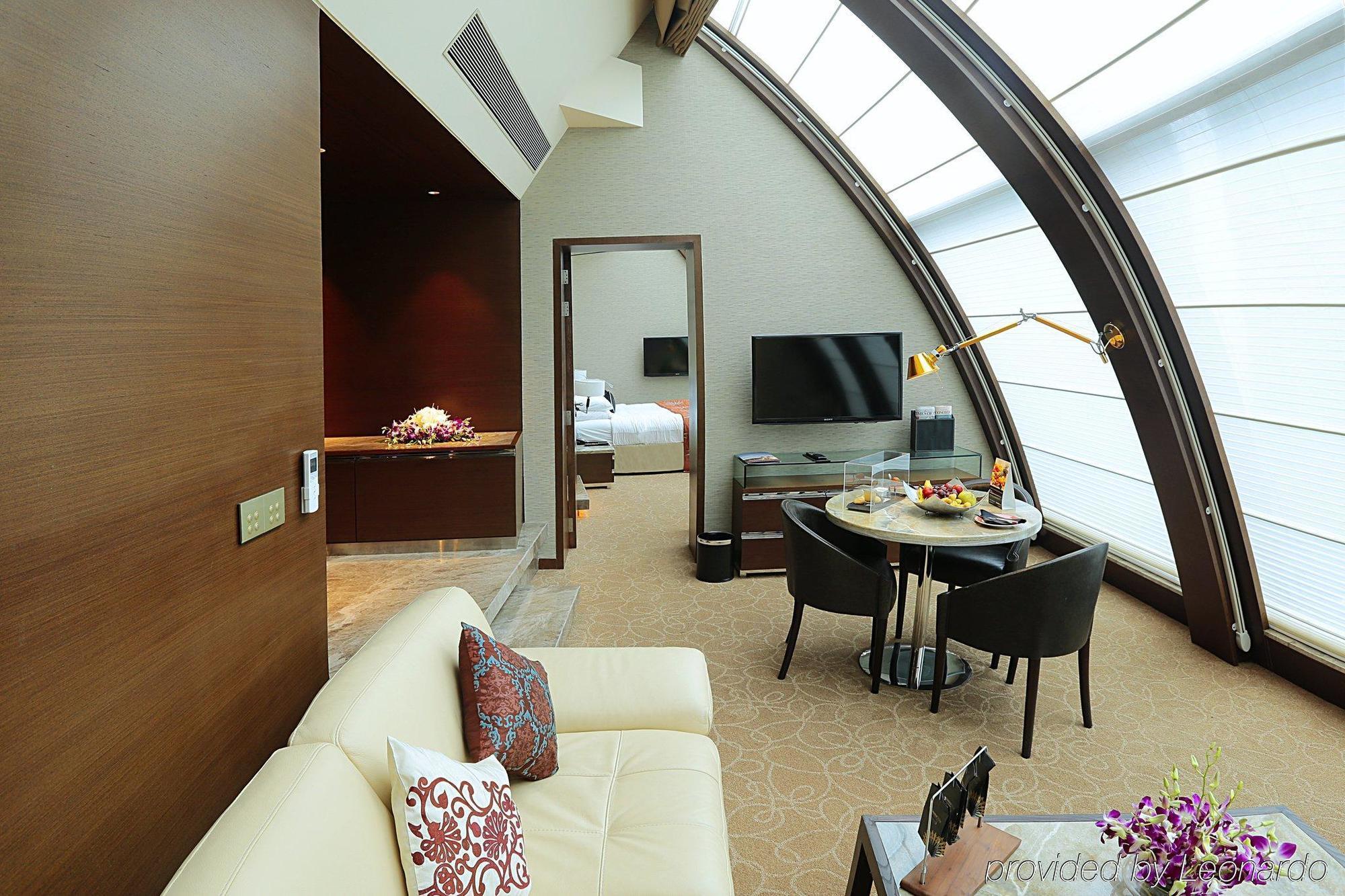 Hotel Sahara Star-Mumbai Airport Resort: Best Prices & Reviews | Top ...